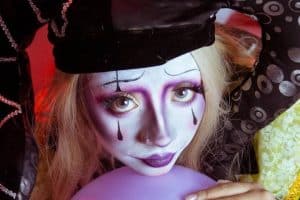 Traditional Clown Makeup Tutorial For Beginners: Here’s How to Clown ...